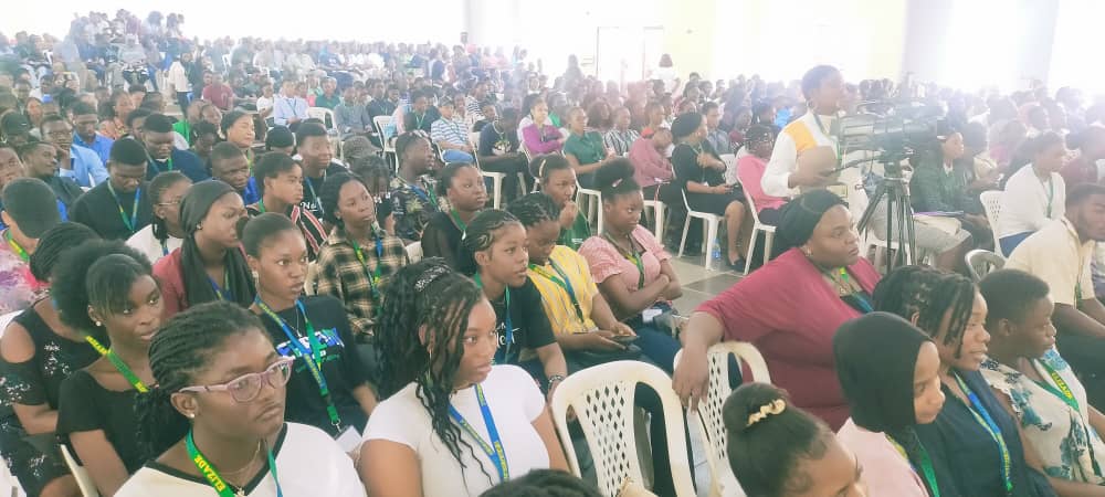 ELIZADE UNIVERSITY STAFF AND STUDENTS UNITE AGAINST DRUG ABUSE. Elizade ...